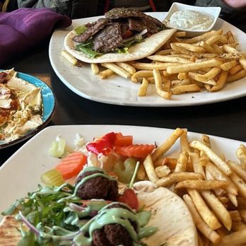 SULTAN MEDITERRANEAN GRILL - TEMP. CLOSED - Updated January 2025 - 483 ...