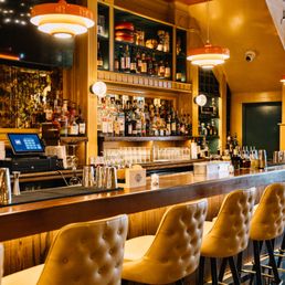 SIR HENRY’S - Updated April 2025 - 197 Photos & 95 Reviews - 795 8th ...