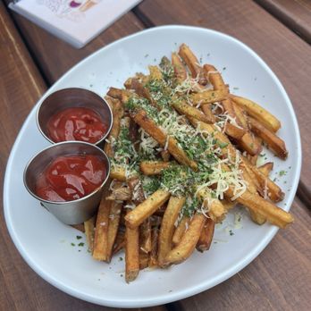 CRISP - Updated August 2024 - 1031 Photos & 1077 Reviews - 2220 Bevis ...