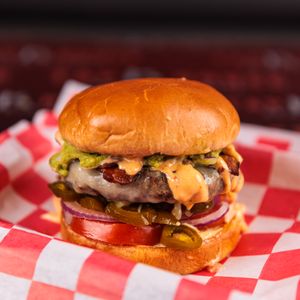 RICS ON 95TH SPORTS GRILL - Updated July 2024 - 82 Photos & 125 Reviews ...