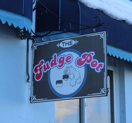 THE FUDGE POT - Updated July 2025 - 93 Photos & 53 Reviews - 515 1st ...