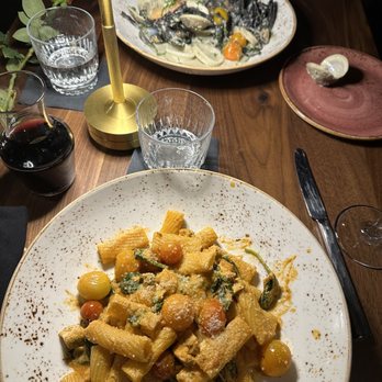 THE BLUE DOG COOKHOUSE AND BAR - Updated December 2024 - 437 Photos ...