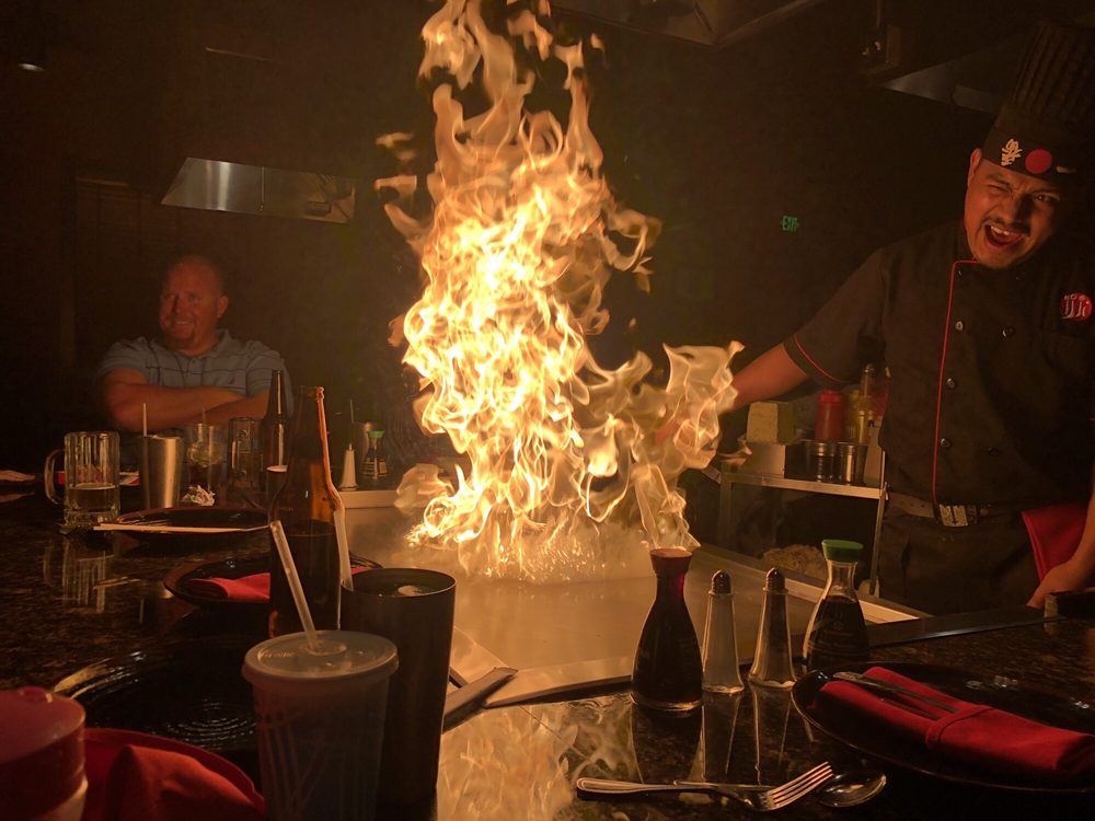 IJJI 2 SUSHI & JAPANESE STEAKHOUSE - Updated December 2025 - 1072 ...