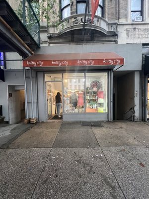 KNITTY CITY - Updated December 2025 - 46 Photos & 212 Reviews - 208 W ...