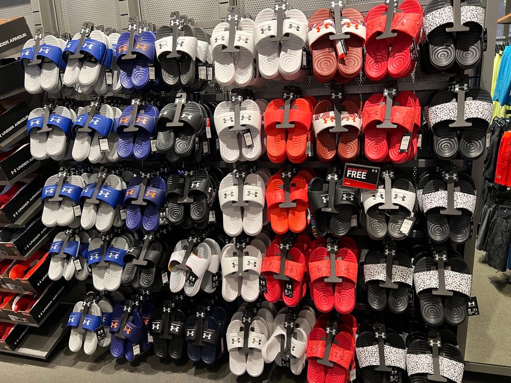 UNDER ARMOUR FACTORY HOUSE - Updated October 2025 - 21 Photos & 27 ...