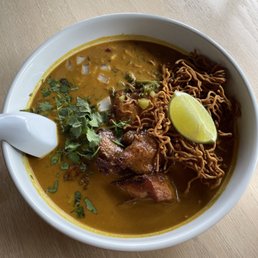 FATT ROOT - Updated August 2025 - 236 Photos & 163 Reviews - 11 Wheeler ...