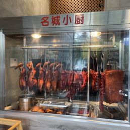 FAMOUS KITCHEN - Updated December 2025 - 373 Photos & 193 Reviews ...