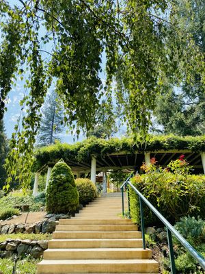 THE EXPANDING LIGHT RETREAT - Updated October 2025 - 87 Photos & 81 ...