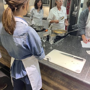 CENTRAL MARKET COOKING SCHOOL - Updated October 2025 - 34 Photos & 22 ...