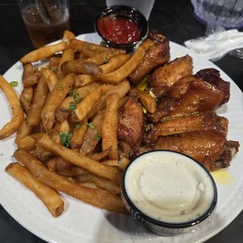 RIO RESTAURANT & LOUNGE - Updated January 2026 - 34 Photos & 20 Reviews ...