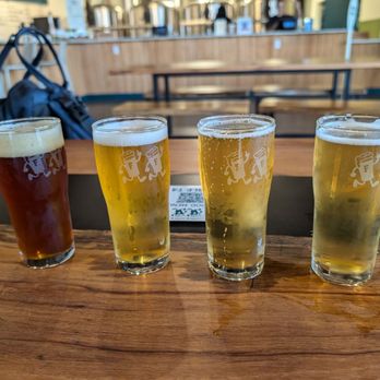 FAST FRIENDS BEER - Updated September 2025 - 236 Photos & 87 Reviews ...