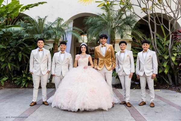 FRIAR TUX - Updated January 2025 - 125 Photos & 111 Reviews - 5299 ...