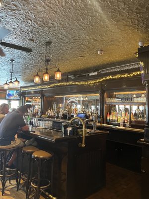 BOSTWICK LAKE INN - Updated May 2024 - 114 Photos & 176 Reviews - 8521 ...