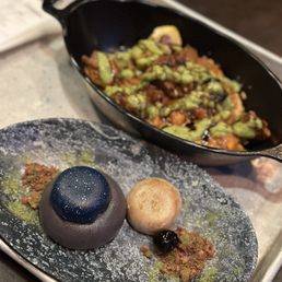 DOCKING BAY 7 FOOD AND CARGO - Updated August 2024 - 1331 Photos & 364 ...