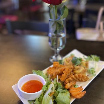 DISTRICT 1 THE CLAW & LOUNGE - Updated January 2026 - 32 Photos & 22 ...