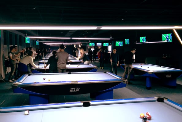 LE CUE LOUNGE - Updated January 2026 - 24 Photos & 38 Reviews - 8901 ...