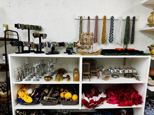 BOTANICA LA SANTA CRUZ - 12 Photos - 1344 South Buckner Blvd, Dallas ...