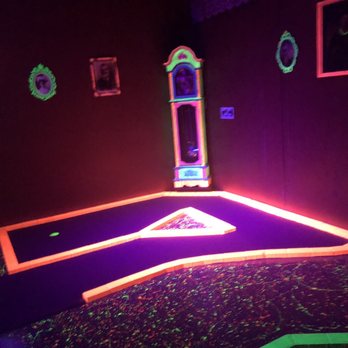 OUTRAGEOUS MINI GOLF - Updated December 2025 - 42 Photos & 20 Reviews ...