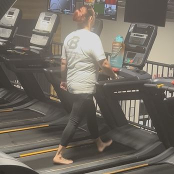 CRUNCH FITNESS - OUTER LOOP - Updated December 2025 - 49 Photos & 10 ...