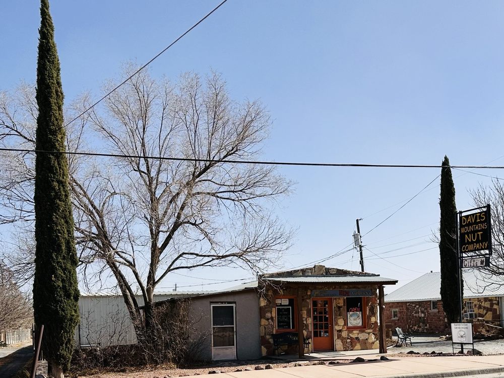 DAVIS MOUNTAINS NUT COMPANY - Updated December 2025 - 14 Photos & 11 ...