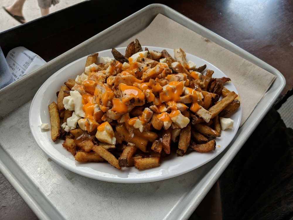 POUTINE CENTRALE - 209 Photos & 151 Reviews - 3971 Rue Hochelaga ...