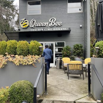 QUEEN BEE CAFE - Updated August 2024 - 131 Photos & 72 Reviews - 8805 ...