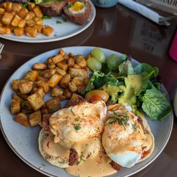 EGGSTATIC - Updated December 2025 - 82 Photos & 38 Reviews - 5019 Spectrum Way, Mississauga ...