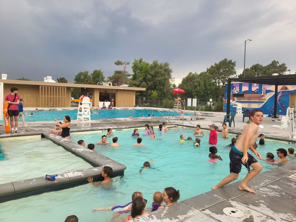 CONGRESS PARK PUBLIC SWIMMING POOL - Updated December 2025 - 13 Photos ...