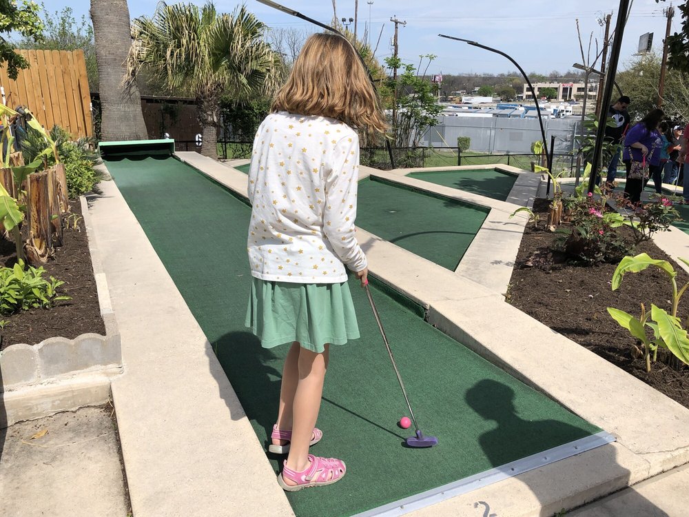 COOL CREST MINIATURE GOLF COURSE - Mini Golf - Mini Golf, Putt Putt ...