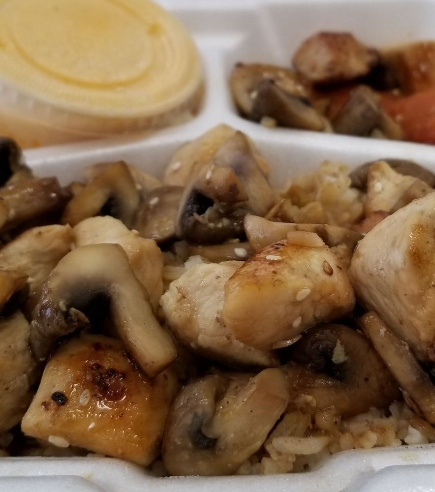 JAPAN EXPRESS - 26 Photos & 13 Reviews - Food Trucks - E 71st St, New ...