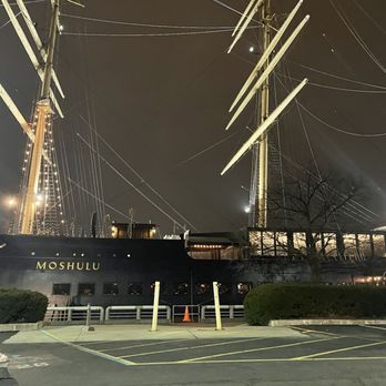 MOSHULU - Updated July 2024 - 1604 Photos & 1071 Reviews - 401 S ...