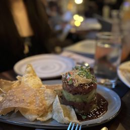 220 MERRILL - Updated July 2024 - 1004 Photos & 696 Reviews - 220 E ...