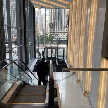ILLINOIS CENTER - Updated December 2025 - 20 Photos - 233 N Michigan ...