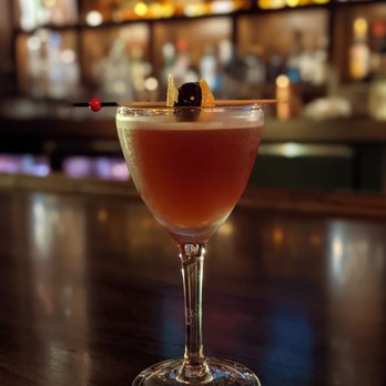 RED LION LOUNGE - Updated April 2025 - 97 Photos & 78 Reviews - 3802 ...