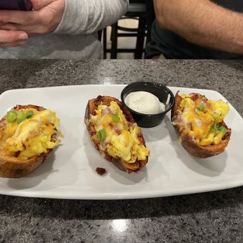 FRIENDLY RED’S TAVERN - Updated September 2025 - 22 Photos & 57 Reviews ...