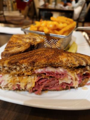 BAYVIEW CAFÉ - Updated October 2025 - 121 Photos & 48 Reviews - 850 ...