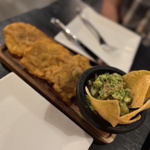 AREPA MANIA - Updated July 2024 - 111 Photos & 65 Reviews - 572 N Ave ...