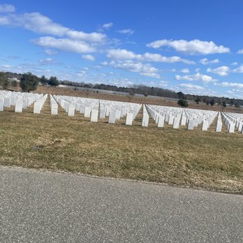 CALVERTON NATIONAL CEMETERY - Updated July 2025 - 99 Photos & 36 ...