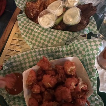 SHAMROCKS GRILL AND PUB - Updated October 2024 - 188 Photos & 322 ...