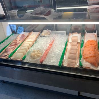 G&D SEAFOOD - Updated April 2025 - 76 Photos & 51 Reviews - Subbase ...