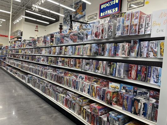 HOBBYTOWN - Updated December 2025 - 16 Photos - 1112 W Arbrook Blvd ...