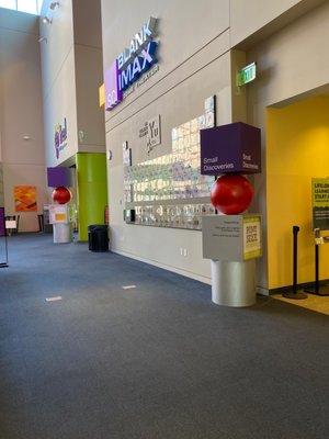 SCIENCE CENTER OF IOWA - 151 Photos & 62 Reviews - 401 W Martin Luther ...