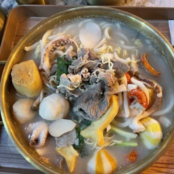 SOUPER HOT POT - Updated May 2025 - 78 Photos & 28 Reviews - 476 Yonge ...
