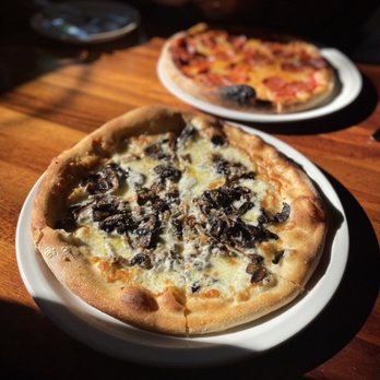 PIZZERIA TRA VIGNE - 1016 Photos & 876 Reviews - 1016 Main St, Saint ...