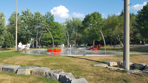 PARC CHARBONNEAU - Updated December 2025 - Rue Charbonneau, Rosemère ...