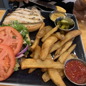 LEFTOVERS CAFE - 636 Photos & 904 Reviews - 451 University Blvd ...