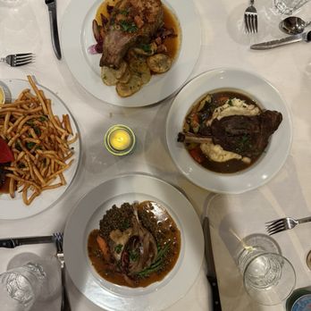 BEAUJOLAIS BISTRO - Updated December 2025 - 831 Photos & 400 Reviews ...