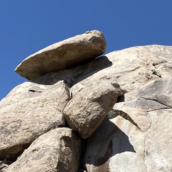 CAP ROCK - 14 Photos - 74485 National Park Dr, Twentynine Palms ...