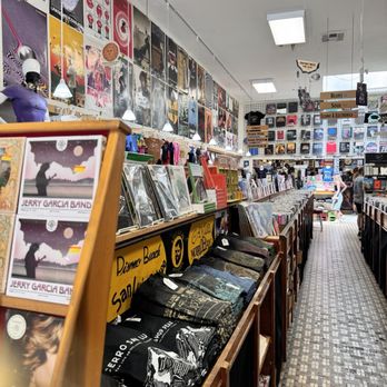 BOO BOO RECORDS - Updated December 2025 - 93 Photos & 177 Reviews - 978 ...