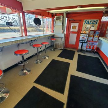 HUMDINGER DRIVE IN - Updated December 2025 - 34 Photos & 32 Reviews ...